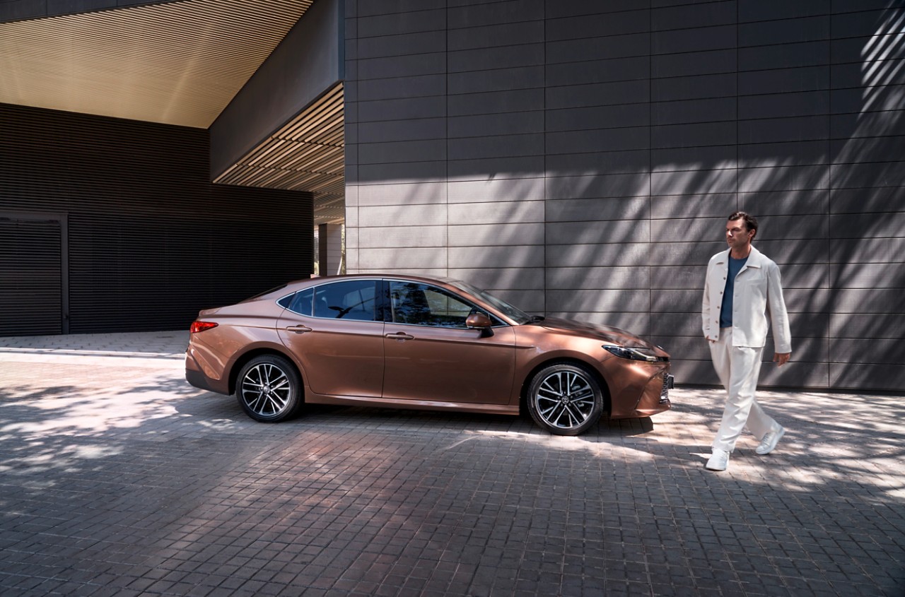 Toyota Marki - Nowa Toyota Camry | Elegancki i nowoczesny sedan | Toyota